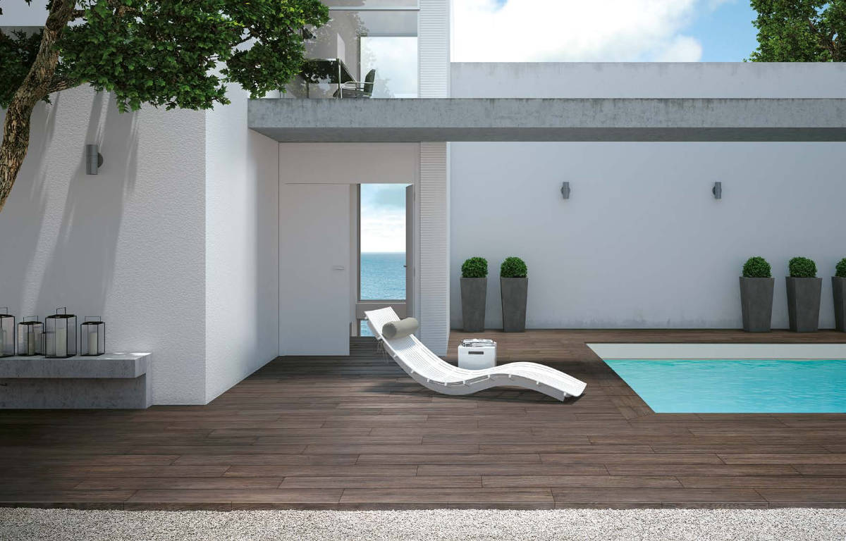 8 Great Reasons to Choose Porcelain Pavers to Surround Your Swimming Pool